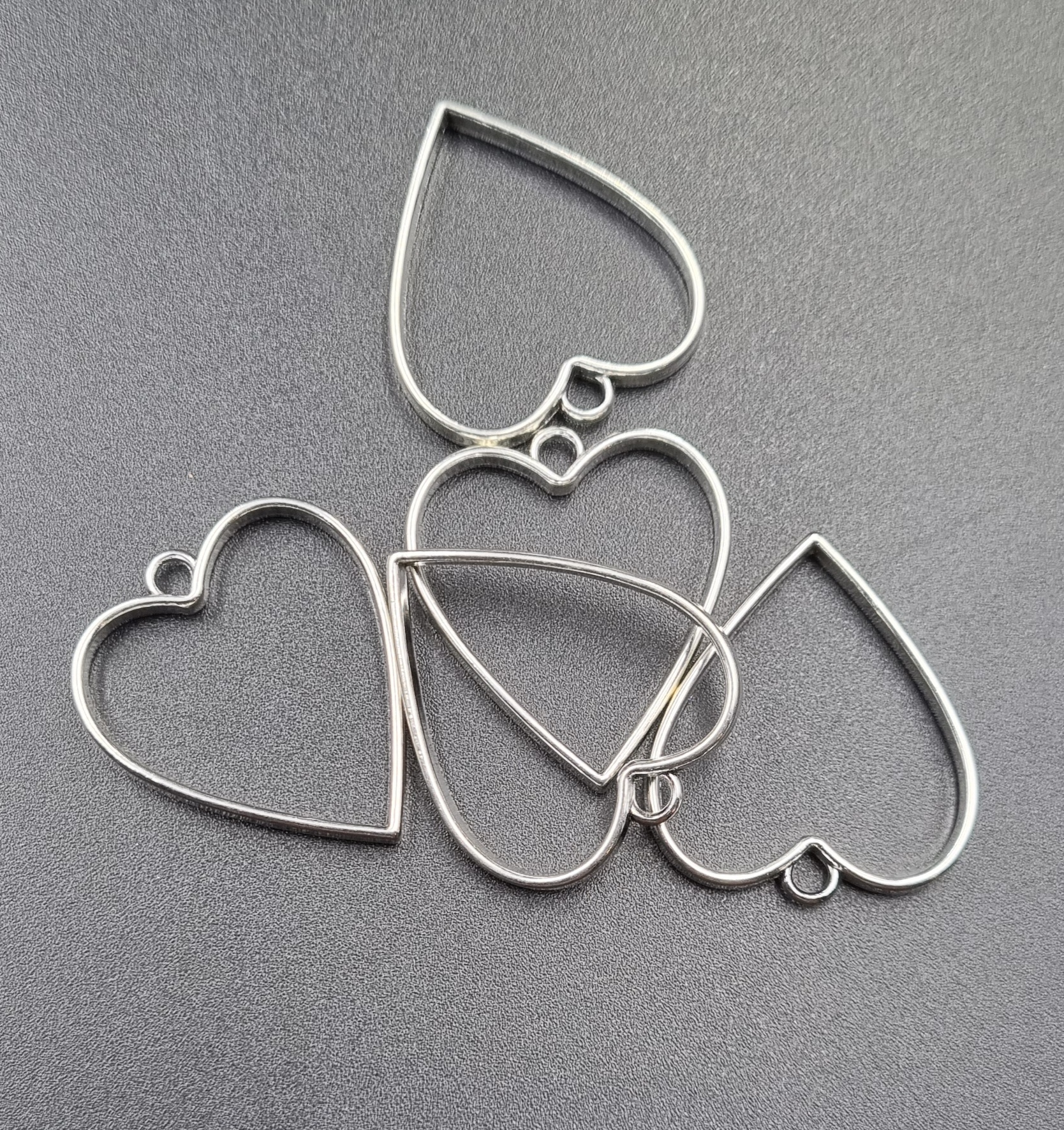 Bezel Open Silver Heart 26 x 28mm 0495 5 Off – Vaal Vital Epoxies